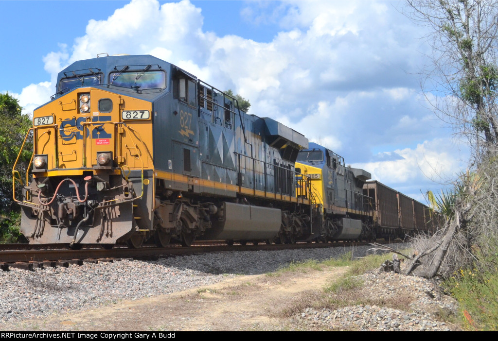 CSX 827 LEADS COAL DRAG SOUTH